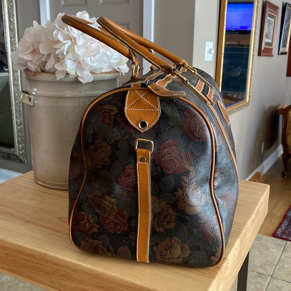 Longchamp | Bags | Beautiful Vintage Longchamp Paris Genuine Leather ...